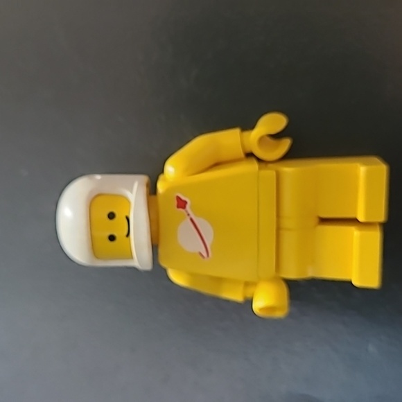 Lego | Toys | Lego Vintage Yellow Spaceman 6985 689 6971 672 6928 ...